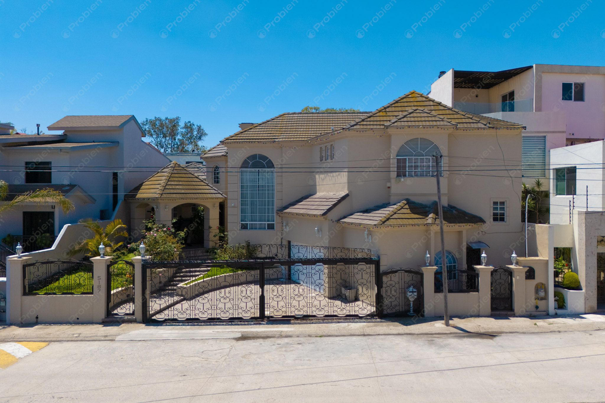 Casa en Venta en Jardines de Chapultepec – Zona Dorada en Tijuana ...